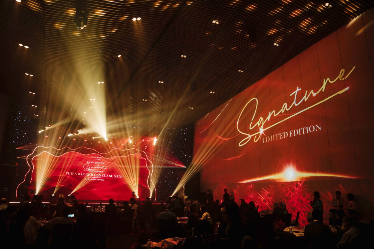 Thi Công Lắp Đặt Màn Hình LED Đa Dạng Kích Thước | LEDHD